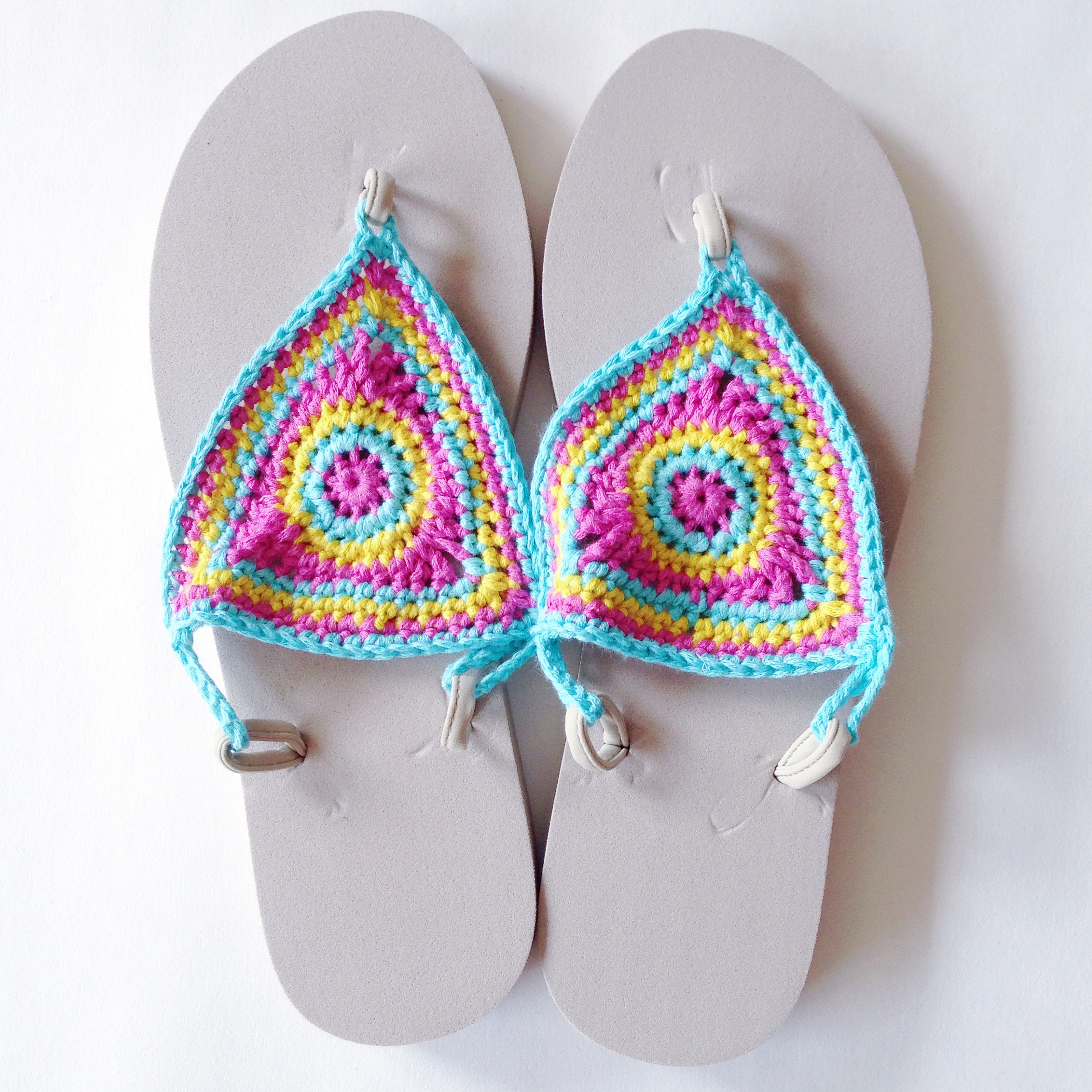 Bloom Flip Flops Free Pattern | MissNeriss